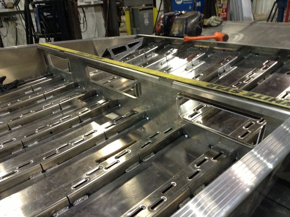 Flanged bulkhead for lightweight and extra strength | Southern Airboat ...